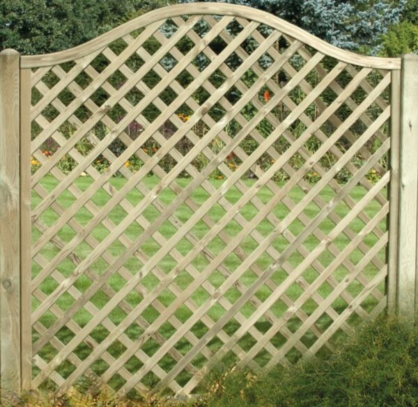 Diamond Lattice Trellis - Weatherley Fencing Contractors Ltd